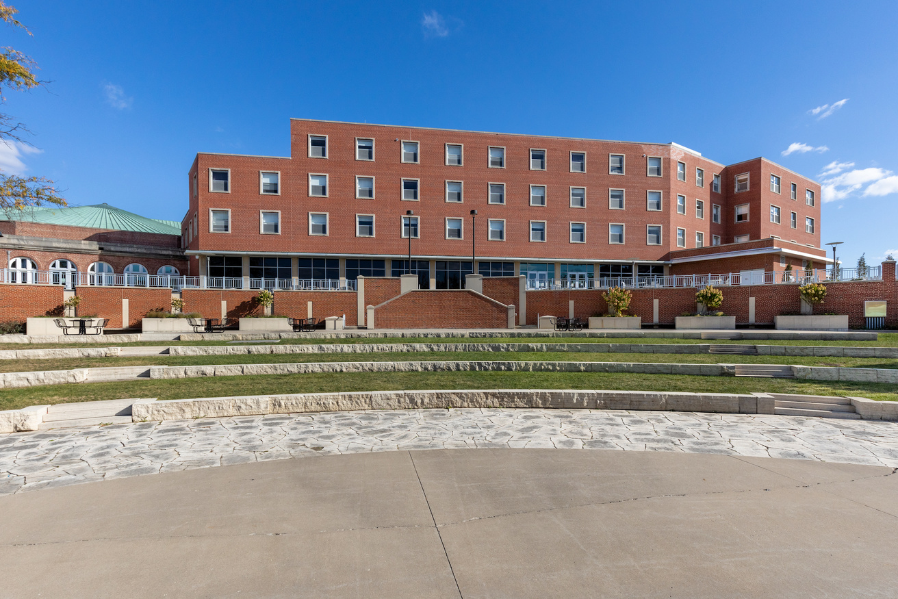 IMU River Amphitheater | Iowa Memorial Union - Division of Student Life ...