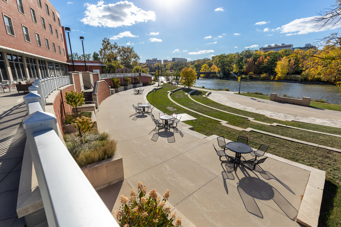 IMU River Amphitheater | Iowa Memorial Union - Division of Student Life ...