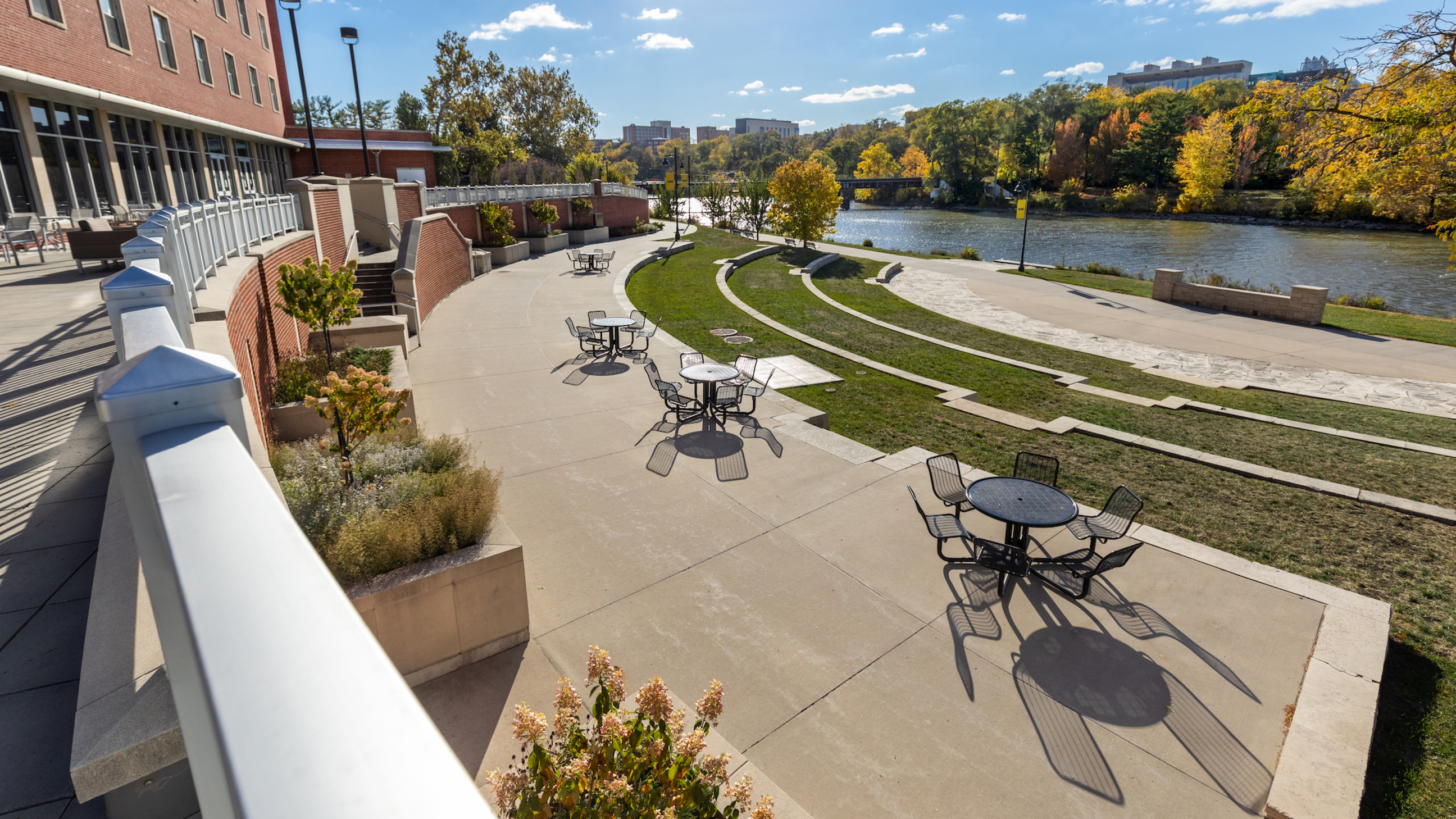 IMU River Amphitheater | Iowa Memorial Union - Division of Student Life ...